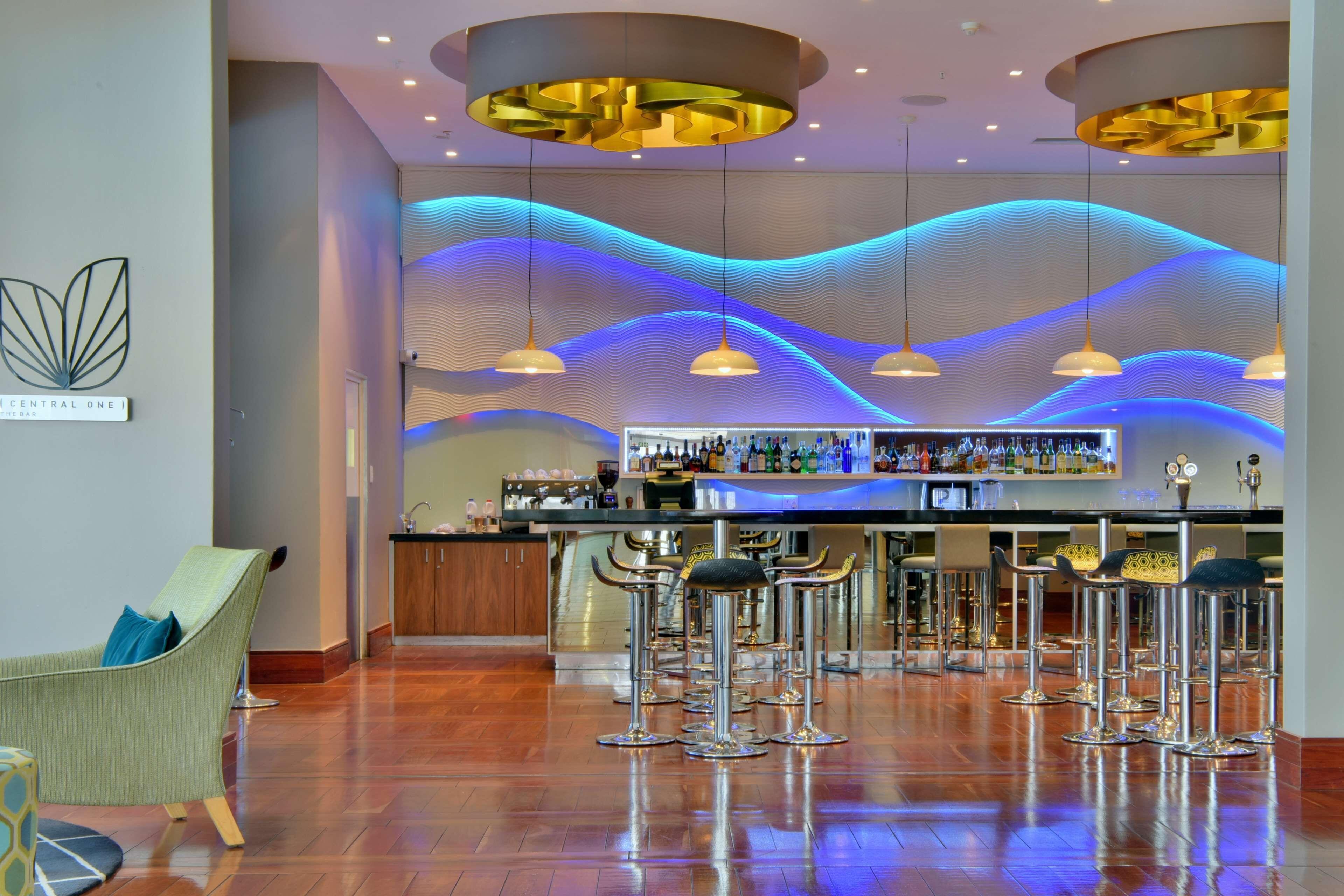 RADISSON BLU GAUTRAIN JOHANNESBURG | 4 STAR ACCOMMODATION WITH SKYLINE VIEW
